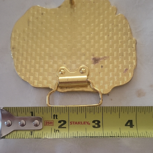 Stanley | Accessories | Stanley Gold And Black Che Guevara Pin | Poshmark